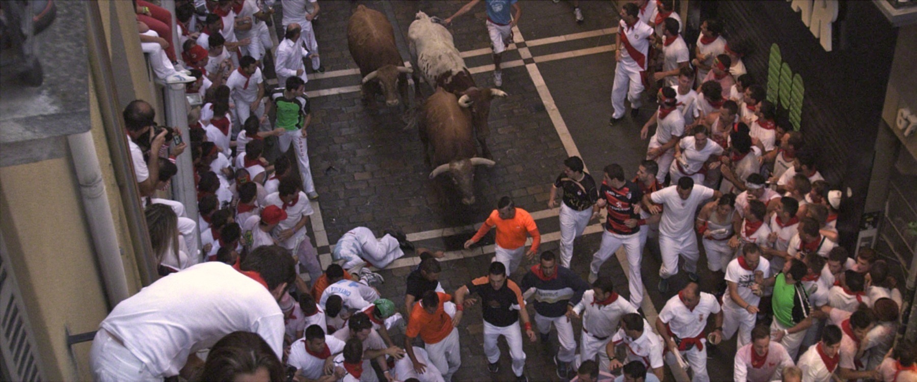 Pamplona Balconies | Balconies for The Running of the Bulls®